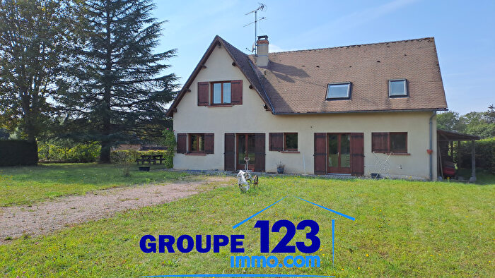 Maison à vendre - Saint-Fargeau - 6 pièces - 5 chambres