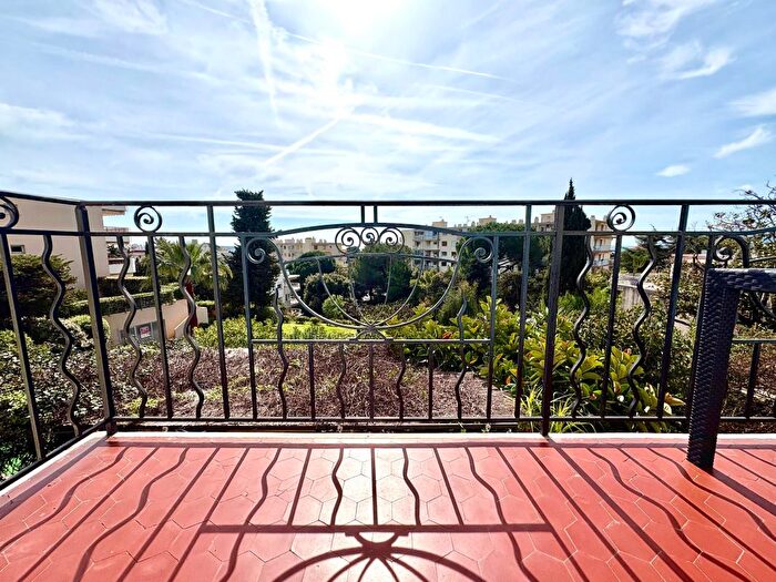 Appartement 3 pièces à vendre à Cannes, Croix des Gardes