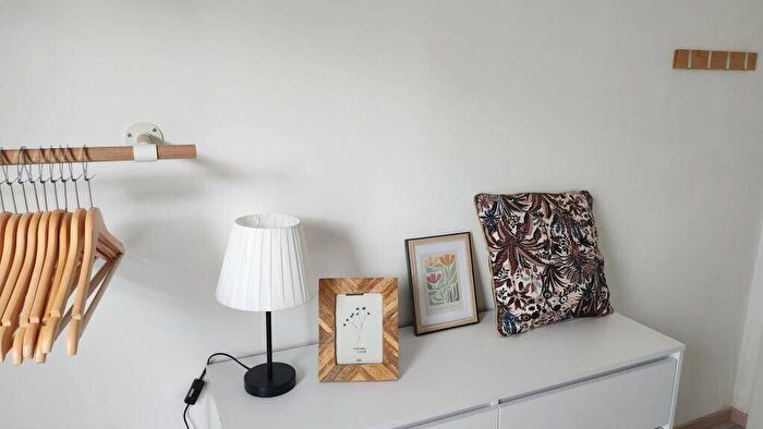 Appartement à louer - Neudorf Est Centre, Strasbourg - 3 pièces - 2 chambres