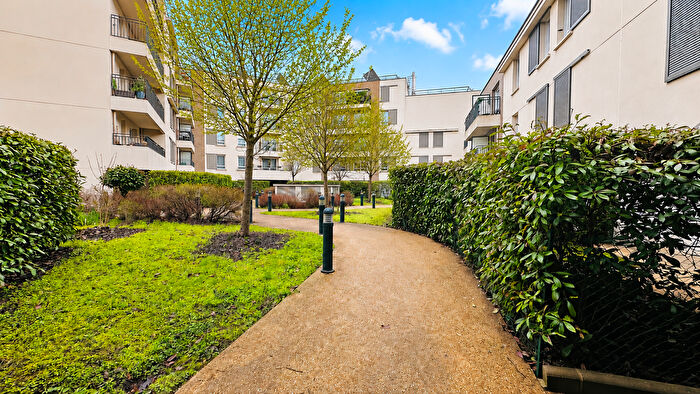 Appartement 3 pièces à Fontenay-le-Fleury, Soleil Levant, à vendre