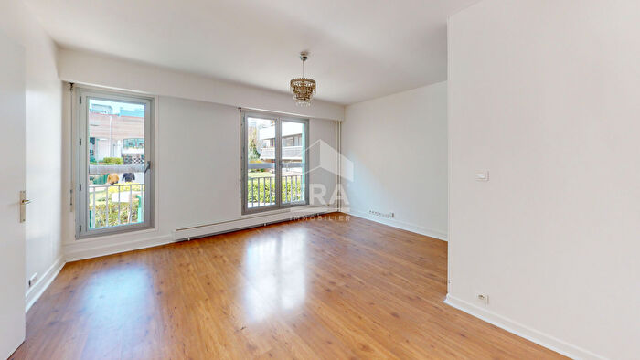 Appartement à vendre - Paris e , Flandre, Aubervilliers - 2 pièces - 1 chambre