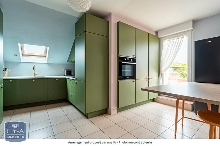 Appartement à vendre - Saint-Cyr-sur-Loire, Chanterie - 5 pièces - 4 chambres