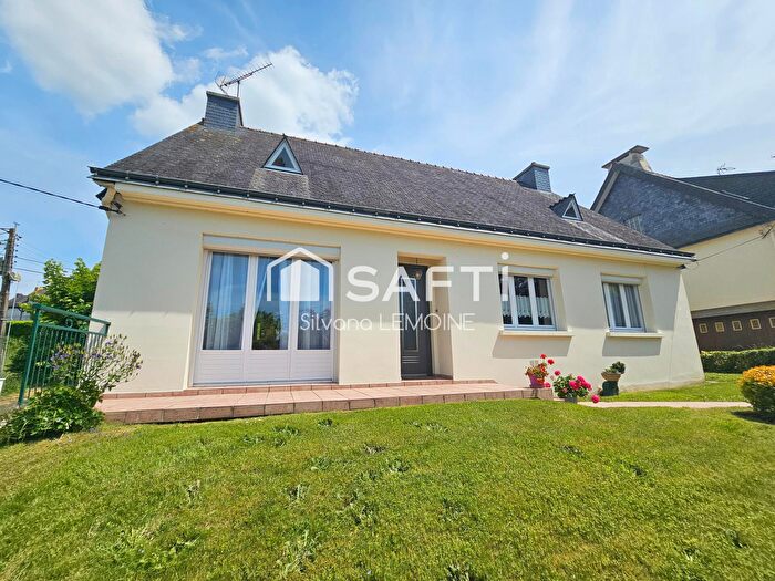 Maison à vendre - La Chèze - 6 pièces - 4 chambres