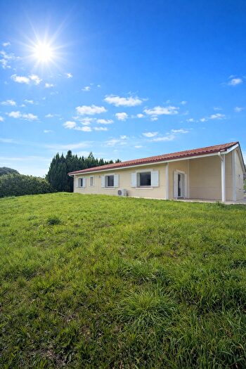 Maison à vendre - Penne-dAgenais - 4 pièces - 3 chambres