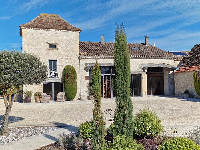 Maison à vendre - Issigeac - 8 pièces - 8 chambres