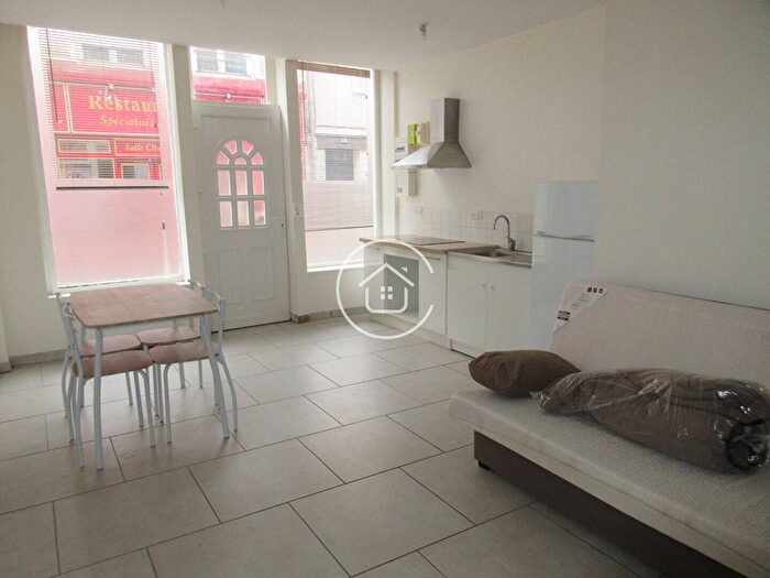 Centre Ville, Vendôme : Appartement 2 pièces à louer