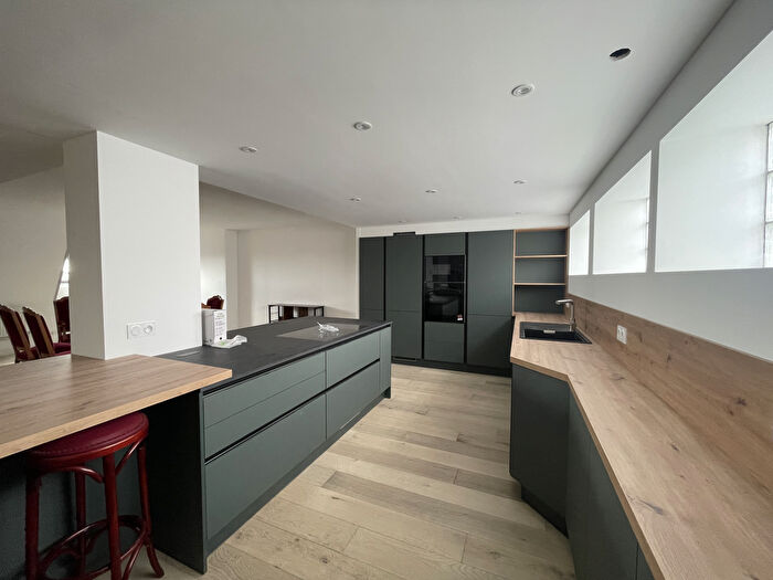 Appartement à louer - Arras, Centre-ville - 4 pièces - 3 chambres