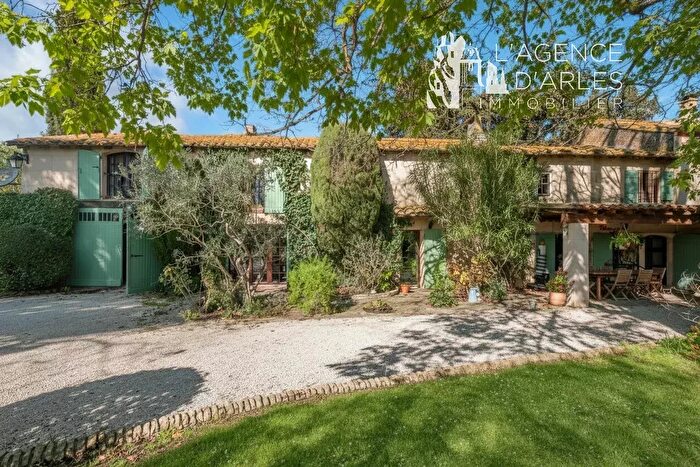 Maison 6 pièces à vendre - Arles, Trébon