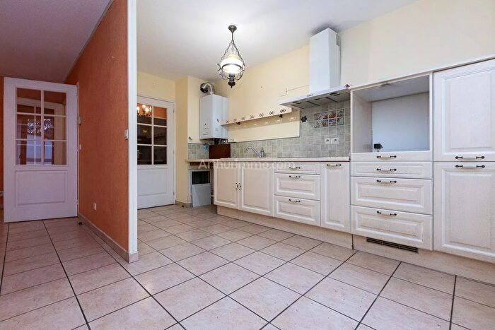 Appartement à vendre - La Tour-du-Pin - 3 pièces - 2 chambres