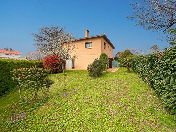 Maison à vendre - Villeneuve-Tolosane - 6 pièces - 4 chambres