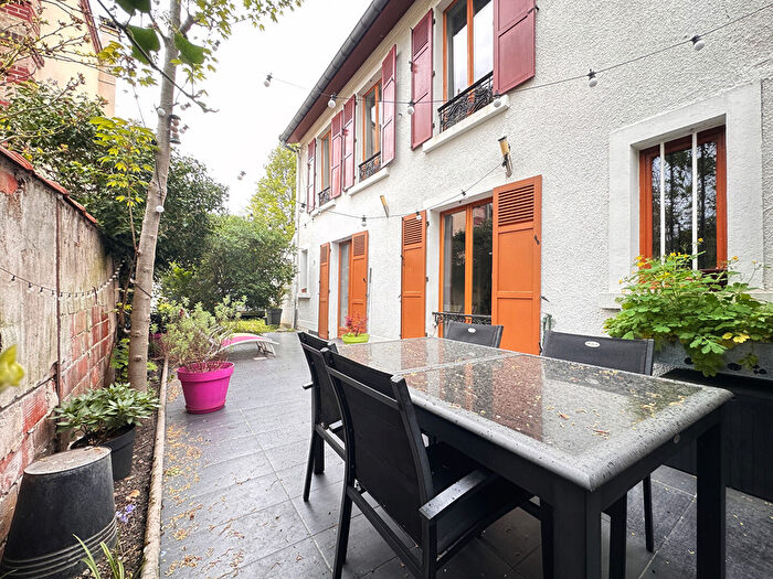 Maison 3 pièces à vendre à Villemomble, Eglise