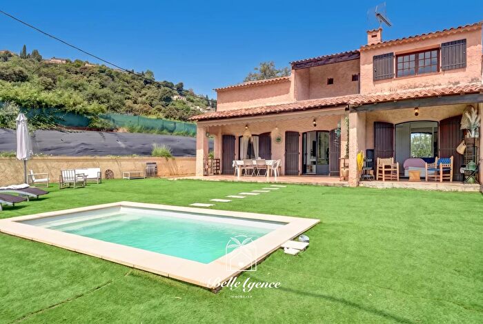 Maison 5 pièces à vendre à Saint-Laurent-du-Var, Tuilière, Sainte-Petronille, Les Crottes, Tour, Iscles