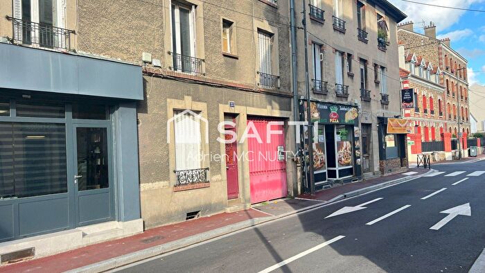 Villeneuve-Saint-Georges, Triage : Appartement 1 pièce à vendre