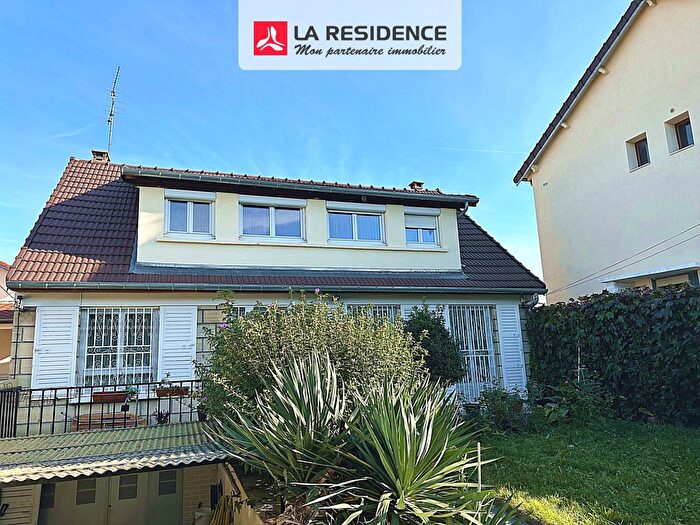 Maison à vendre - Stains - 6 pièces - 4 chambres