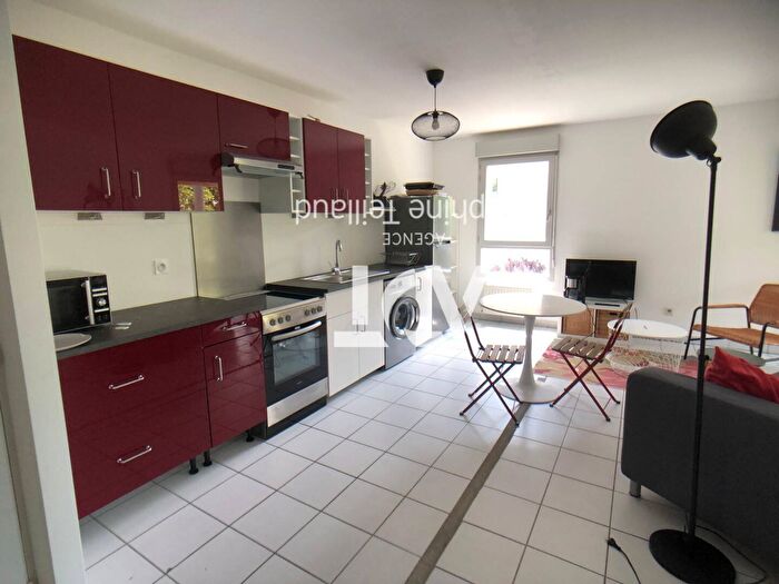 Appartement 4 pièces à Berriat-Ampere, Grenoble, à louer