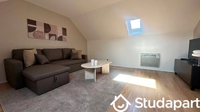 Appartement à louer - Laon Zola-Neufchâtel-Orgeval, Reims - 2 pièces - 1 chambre