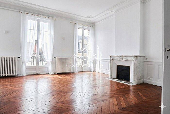 Appartement 8 pièces à louer - Le Centre-Centre Ville, Roanne