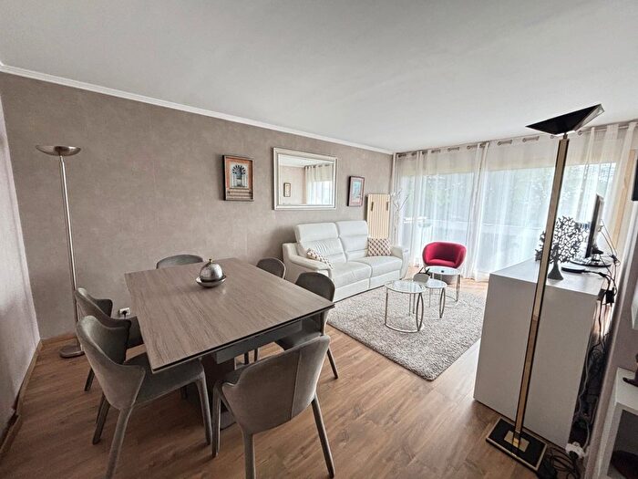 Créteil, Bas du Mont-Mesly - Appartement 4 pièces à vendre