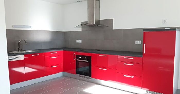 Maison 3 pièces à Saint-Ciers-sur-Gironde, à louer