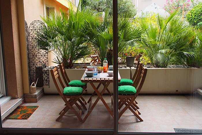 Appartement à vendre - Avignon, Raspail, Vernet - 3 pièces - 2 chambres