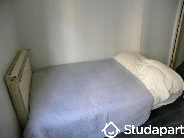 Appartement à louer - Belleville, Paris ème arrondissement - 1 pièce - 1 chambre