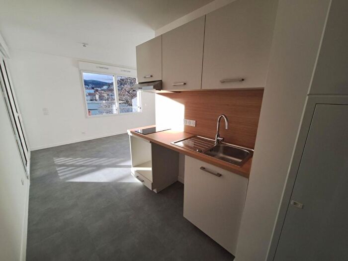 Appartement à louer - Clermont-Ferrand, Chanteranne, La Glacière - 1 pièce