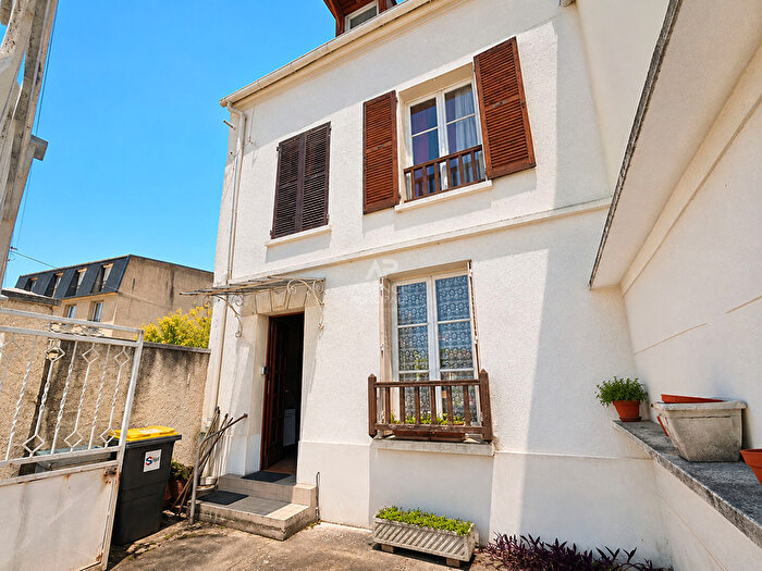 Chanteloup-les-Vignes : Maison 4 pièces à vendre