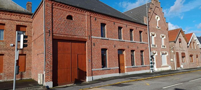 Maison à vendre - Preux-au-Bois - 6 pièces - 4 chambres