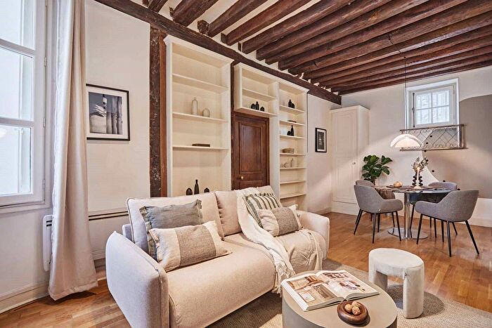 Appartement à louer - Saint Germain des Prés, Paris ème arrondissement - 1 pièce