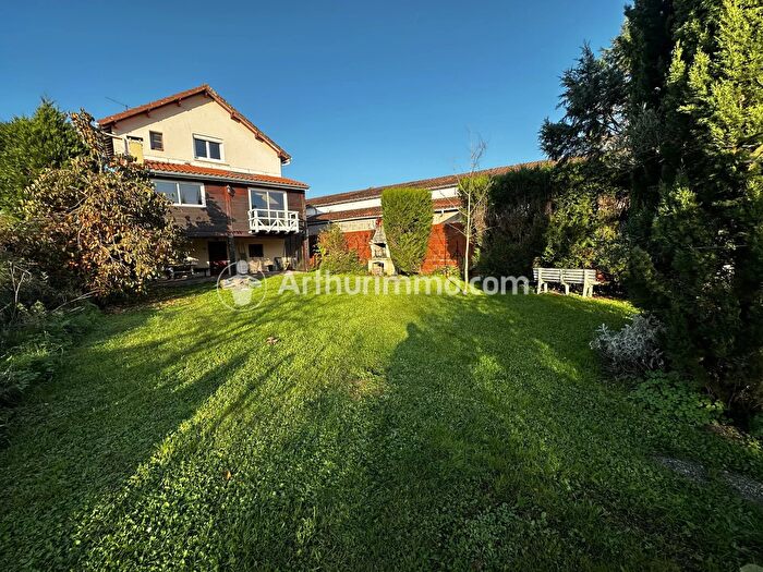 Maison à vendre - Montpon-Ménestérol - 4 pièces - 2 chambres