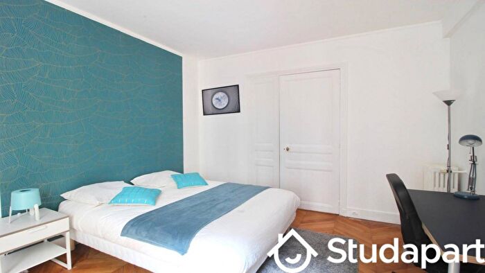 Appartement à louer - Auteuil Sud, Paris ème arrondissement - 1 pièce - 3 chambres