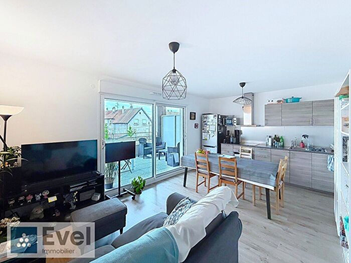 Maisons à vendre et appartements à louer - 3