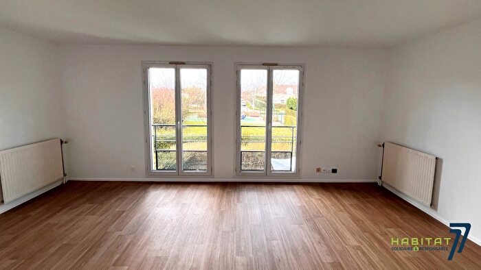 Appartement à vendre - Magny-le-Hongre - 2 pièces - 1 chambre