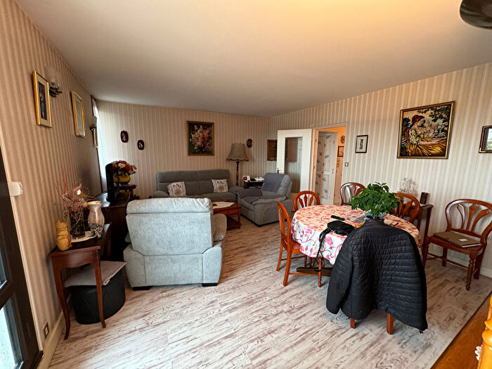 Appartement à vendre - Bourges, Chancellerie, Gibjoncs, Moulon - 4 pièces - 2 chambres