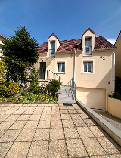 Maison 6 pièces à vendre à Villiers-le-Bel, Village, Val Roger