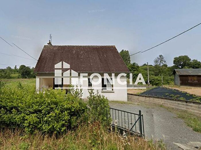 Maison à louer - La Chartre-sur-le-Loir - 2 pièces - 1 chambre