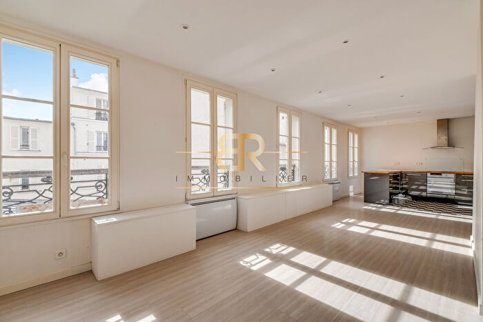 Appartement à vendre - Paris e , Montmartre, Sacré Coeur, Abbesses - 2 pièces - 1 chambre