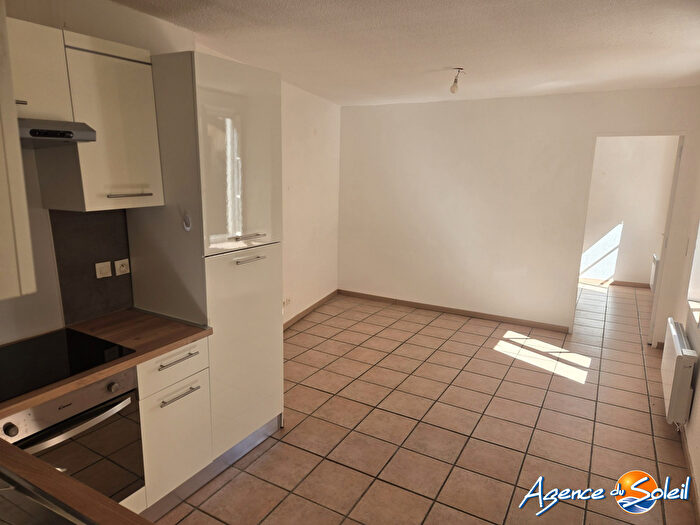 Narbonne, Cité : Appartement 2 pièces à louer