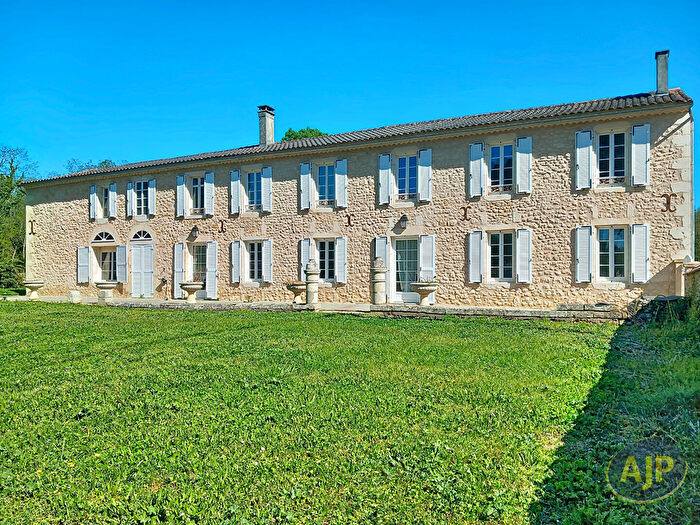 Maison 10 pièces à vendre à Cissac-Médoc