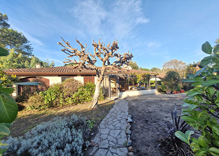 Maison à vendre - Vielle-Saint-Girons - 5 pièces - 4 chambres