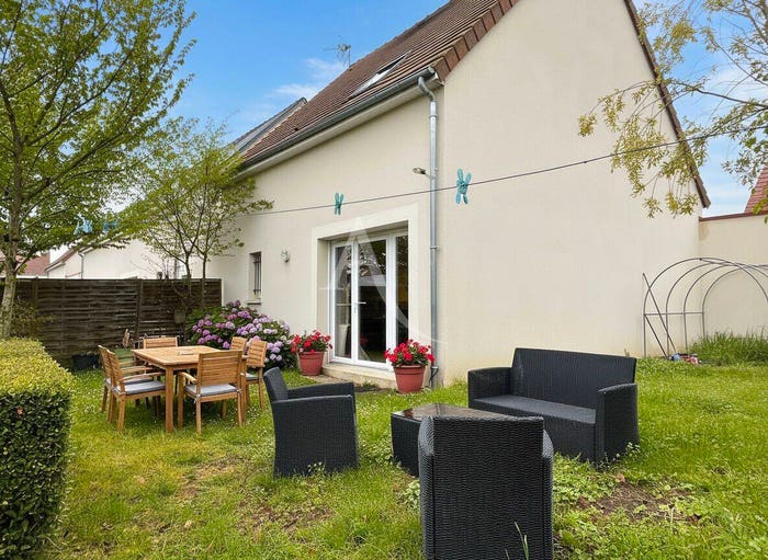 Sud, Vineuil : Maison 4 pièces à louer