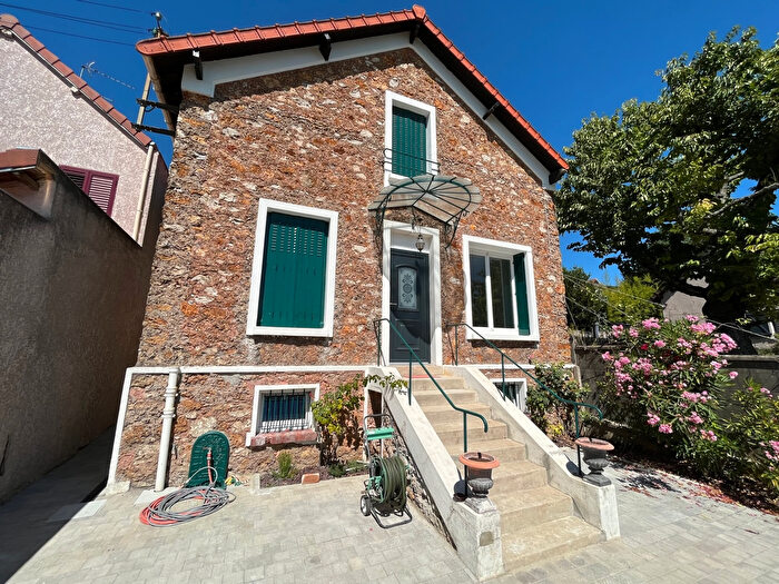 Maison à louer - Épinay-sur-Orge - 5 pièces - 3 chambres