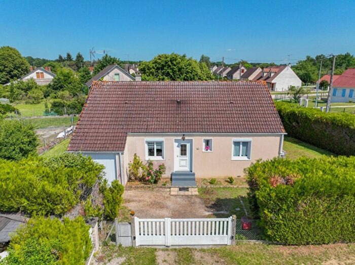 Maison 4 pièces à Amilly, à vendre