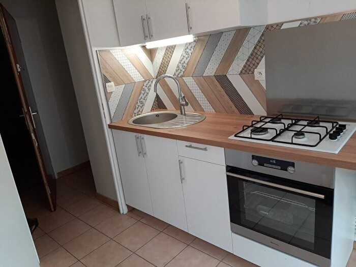 Appartement à louer - Barbâtre-Saint Remy-Verrerie, Reims - 3 pièces - 2 chambres