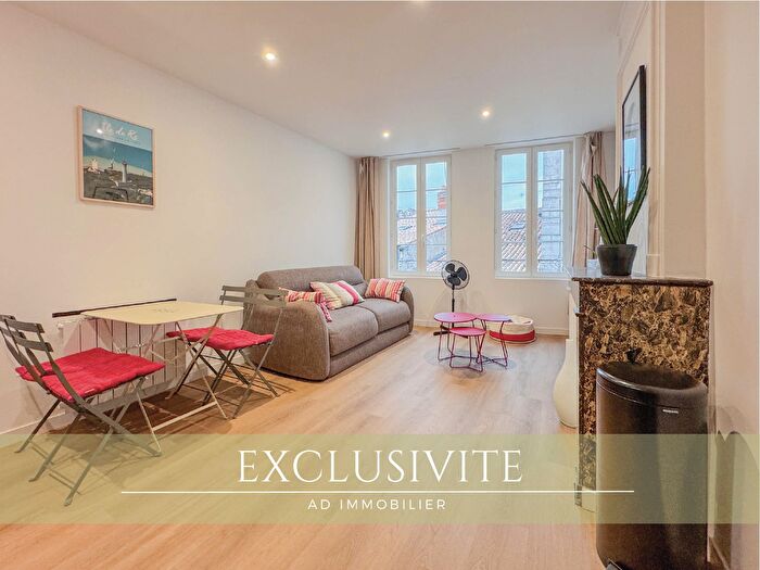 Appartement à vendre - La Rochelle, Centre-ville, Vieux-port, Marché - 2 pièces - 1 chambre