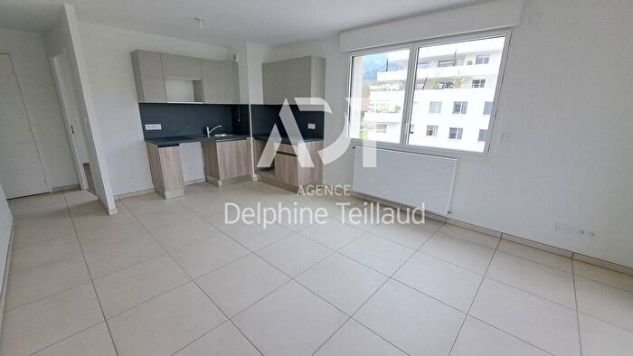 Appartement 2 pièces à Zone Activité, Meylan, à louer