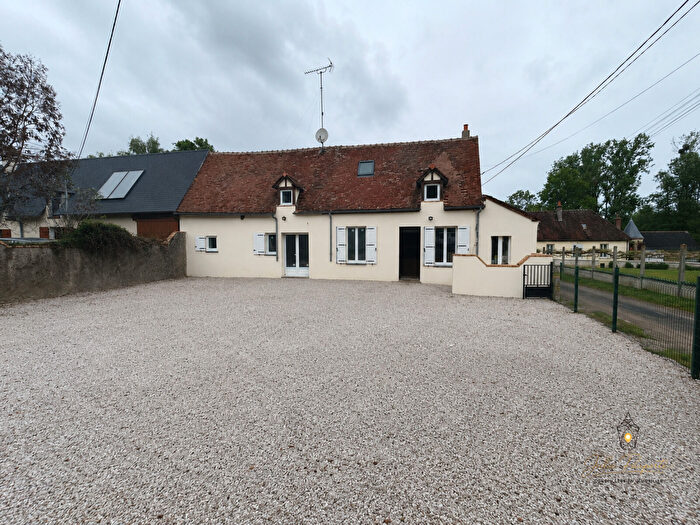 Maison 5 pièces à Château-Renard, à vendre