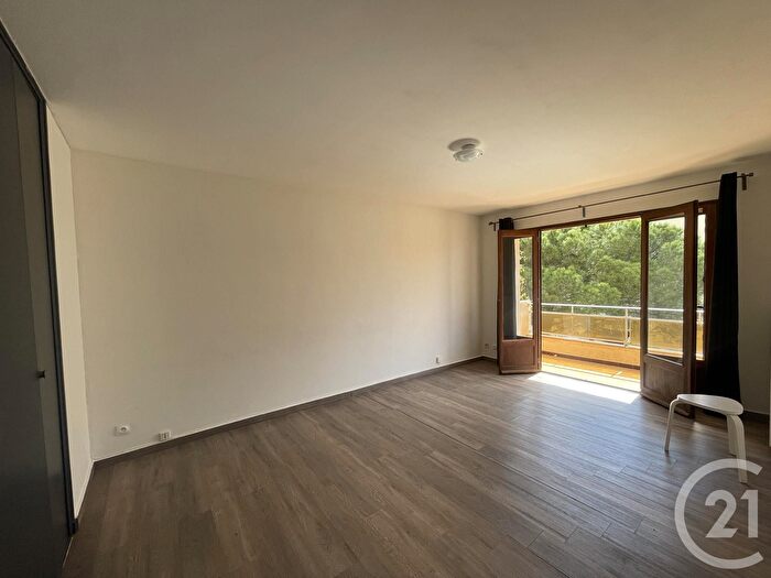 Appartement à louer - La Valette-du-Var, Sainte-Claire - 1 pièce - 1 chambre