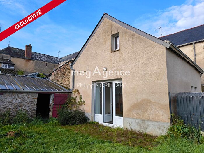 Maison à vendre - Pouancé - 6 pièces - 2 chambres