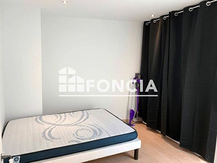 Appartement à louer - Chazay-dAzergues - 2 pièces - 1 chambre